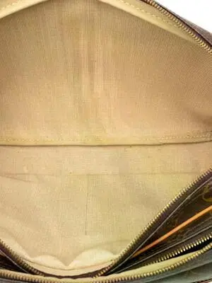 LOUIS VUITTON 1998 Monogram Reporter Gm Crossbody Bag