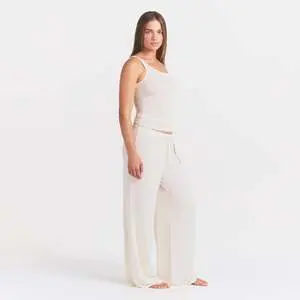 SKIMS Cloud Sleep Pants | White | Small