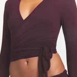SKIMS Cloud Sleep Wrap Top | Red