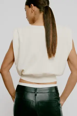 H&M Gathered Knit Top