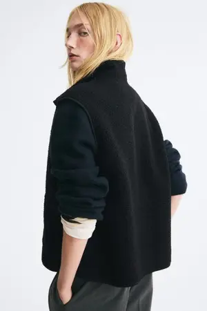 H&M Teddy Fleece Vest - Black