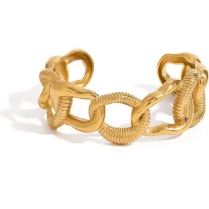 ALAIS BRANCHE Natalie Hollow Chain Cuff Bracelet - Gold