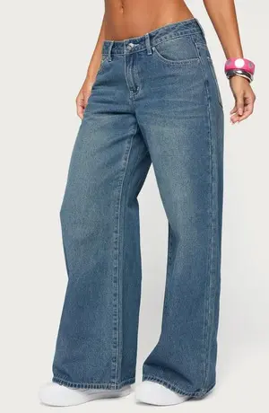 EDIKTED Contrast Stitch Low Rise Baggy Jeans
