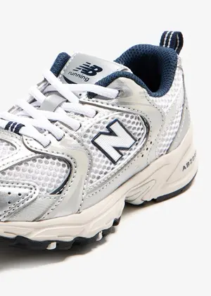 NEW BALANCE 530 Sneakers
