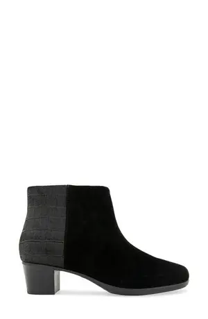 Munro Calia Leather Bootie
