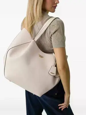 Guess Amorette Logo-plaque Tote Bag