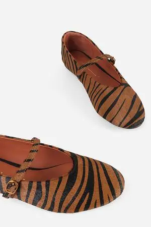 Intentionally Blank Larisa Mary Jane Flats - Zebra