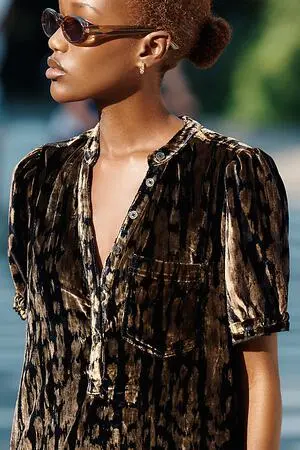 PILCRO Aly Velvet Puff-sleeve Mi Dress
