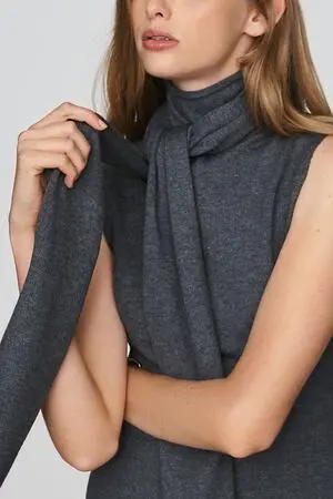 Astr The Label Shyanne Sweater Midi Dress