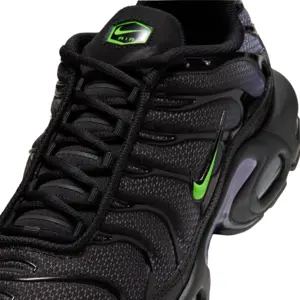 Nike Air Max Plus Shoes - Black