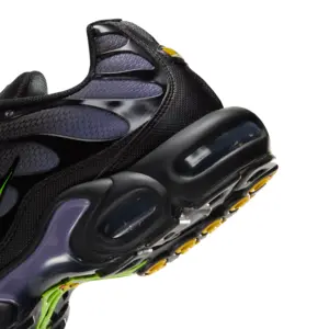Nike Air Max Plus Shoes - Black
