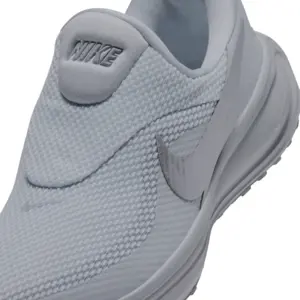 Nike Revolution Easyon Road Running Shoes