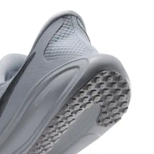 Nike Revolution Easyon Road Running Shoes