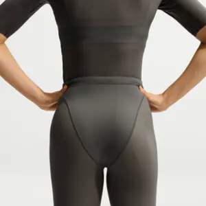 Nike Skims Weightless High-waisted V-panel Leggings