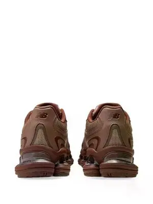 NEW BALANCE Abzorb 2000 Sneakers - Brown