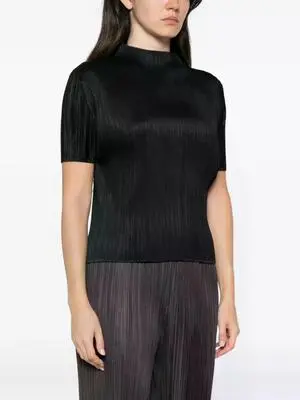 Issey Miyake Plissé-effect T-shirt - Black