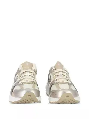 NEW BALANCE 530 Sneakers - Neutrals