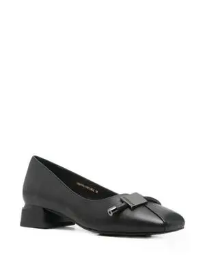 LINDA BAUMANN Plaque-detail Square-toe Heeled Pumps