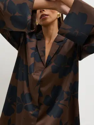 PRETTY LAVISH Bobbi Relaxed Printed Shirt