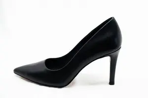 REBECCA ALLEN The Point Classic Pump - Black