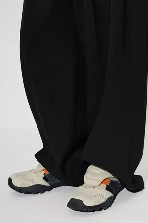 Balenciaga Apres Hike Low-top Sneakers - Cream