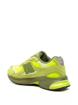 NEW BALANCE Gore-tex Panelled Sneakers