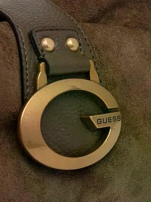 Guess Camden Logo-plaque Shoulder Bag