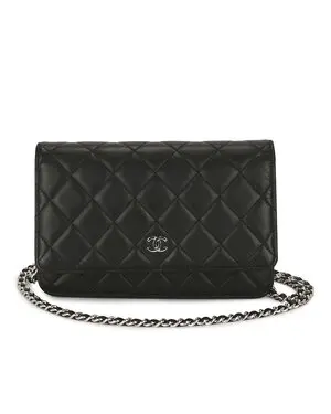FWRD RENEW Chanel Lambskin Classic Wallet On Chain