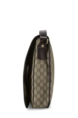 Gucci Gg Supreme Flap Messenger