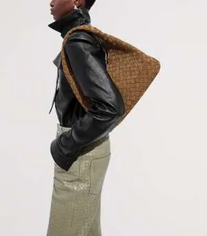 Bottega Veneta Medium Leather Campana Shoulder Bag - Neutral