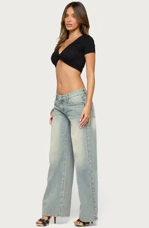 EDIKTED Neila Twist Front Cropped Top