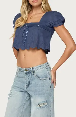 EDIKTED Joeli Cotton Eyelet Crop Top