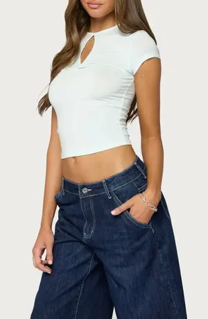 EDIKTED Posea Twist Keyhole Cutout T-shirt