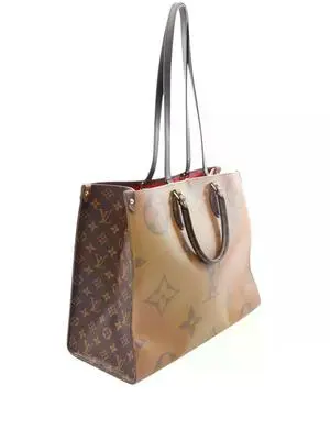 LOUIS VUITTON 2021-2026 Monogram Reverse Giant Onthego Gm Satchel