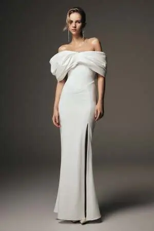 Meshki Aphrodite Off Shoulder Crepe Gown - Ivory