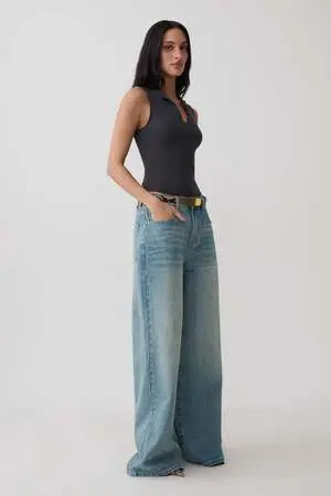 Meshki Myrtle Ribbed Sleeveless Lapel Top