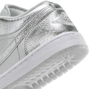 JORDAN Air 1 Low Se Shoes - Grey