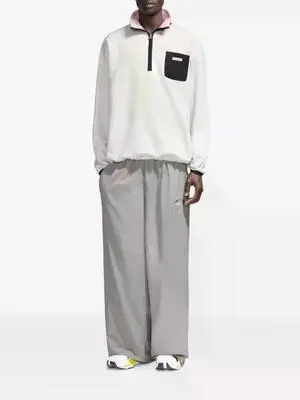 FLANEUR Badge Half-zip Sweatshirt
