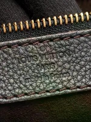 LOUIS VUITTON 2011 Monogram Mahina L Hobo Bag