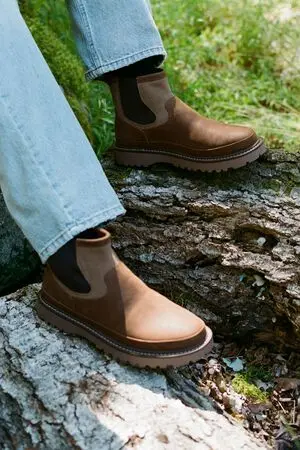 UGG Birch Chelsea Boots - Chestnut