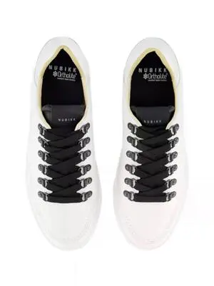NUBIKK Jagger Roman Round-toe Low-top Sneakers - White
