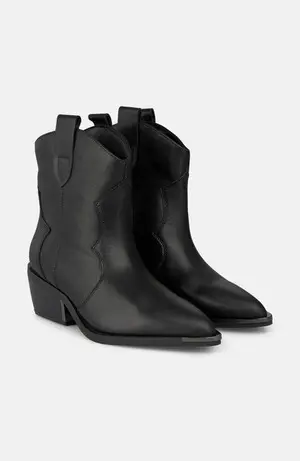 ALMA EN PENA Cowboy Flat Bootie - Black