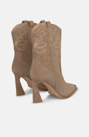 ALMA EN PENA Embroidered Funnel Heel Bootie - Vison