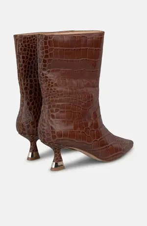 ALMA EN PENA Metallic Heeled Ankle Boot - Camel