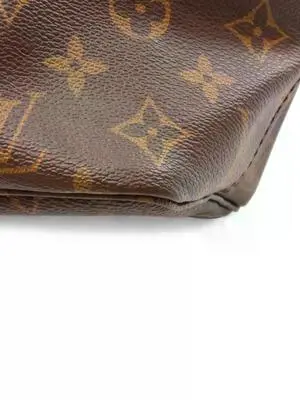 LOUIS VUITTON Medium 2021 Neverfull Monogram Tote Bag