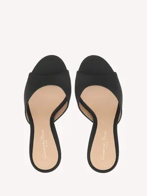 GIANVITO ROSSI Sofia Mule 95