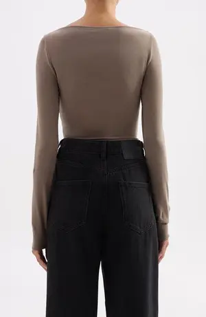 Nude Lucy Daniya Top