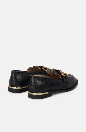 ALMA EN PENA Metallic Stirrup Moccasin - Black