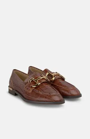 ALMA EN PENA Metallic Stirrup Moccasin - Camel
