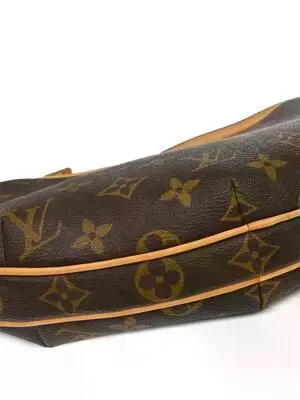 LOUIS VUITTON 2005 Monogram Pochette Croissant Shoulder Bag